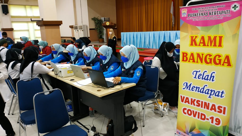 2500 Mahasiswa Polsri di Vaksin Covid19 – kemahasiswaan polsri